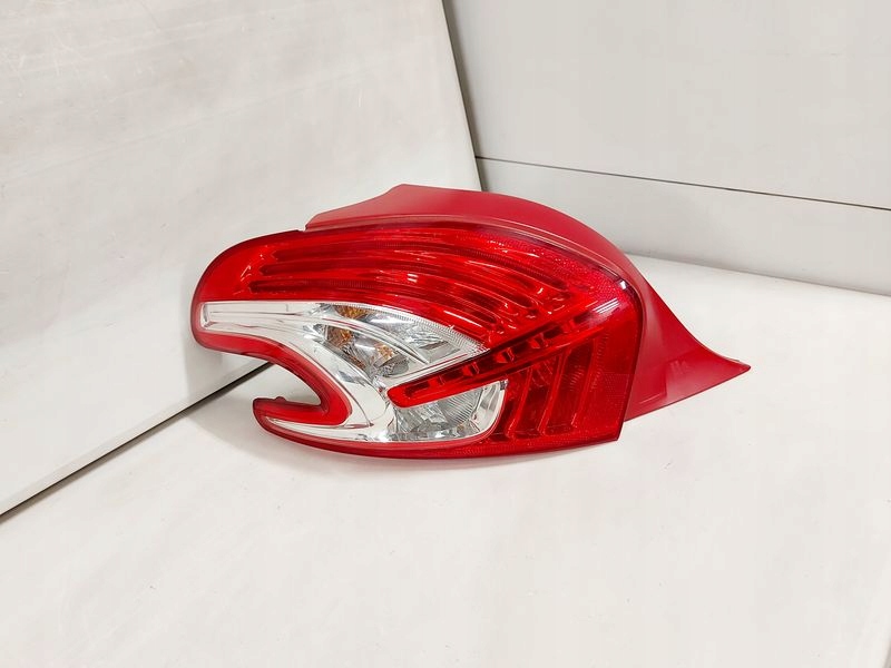 PEUGEOT 208 I LAMPA LEWY TYŁ LED 96726282880 - 13343898636 - oficjalne ...
