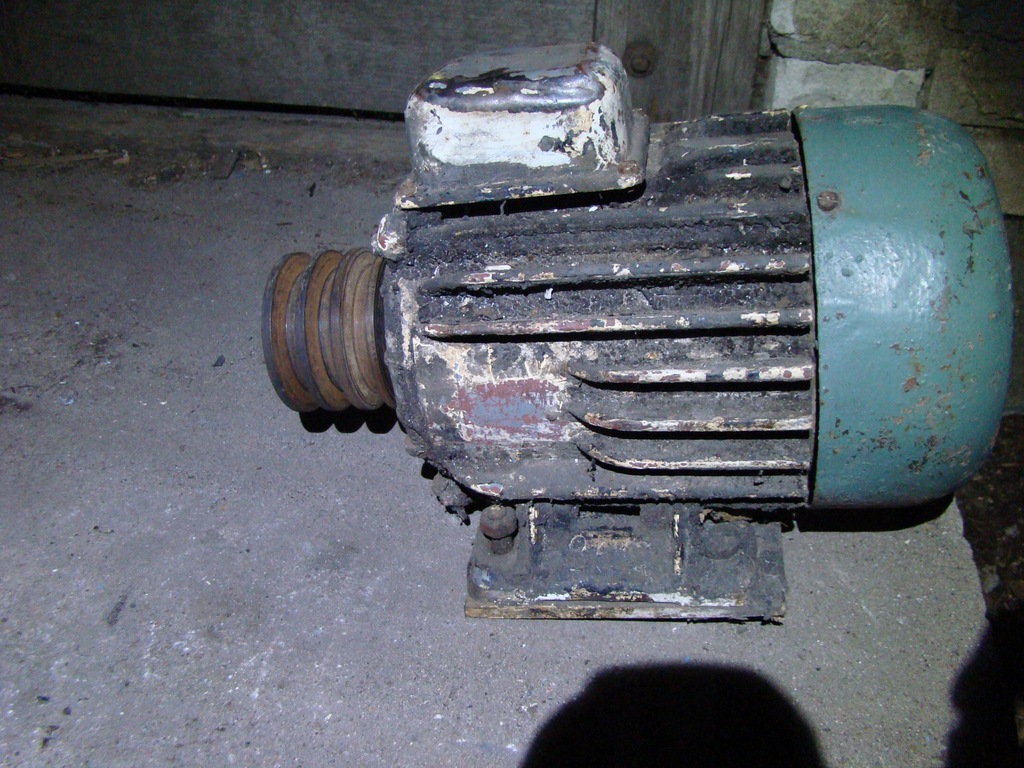 Silnik elektryczny 1,1kW 940obr 3f TAMEL SZJe 26b - 15741533876 - oficjalne archiwum Allegro