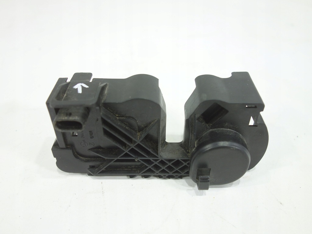 OSŁONA ZAMEKA MASKI MERCEDES W447 W117 W176 W246 - 13384157009 ...