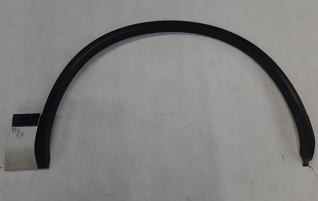 VW Touareg Listwa błotnika prawa przód 7P6853718C - 12721666441 ...