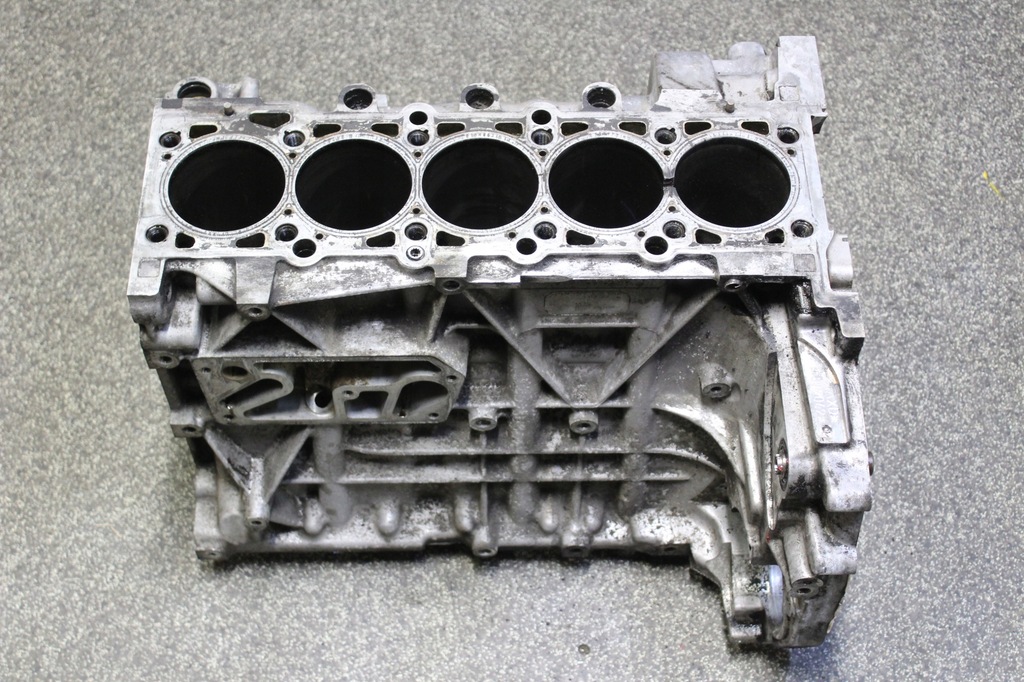 VW T5 2.5TDI AXD BLOK SILNIKA - 11957117447 - oficjalne archiwum Allegro