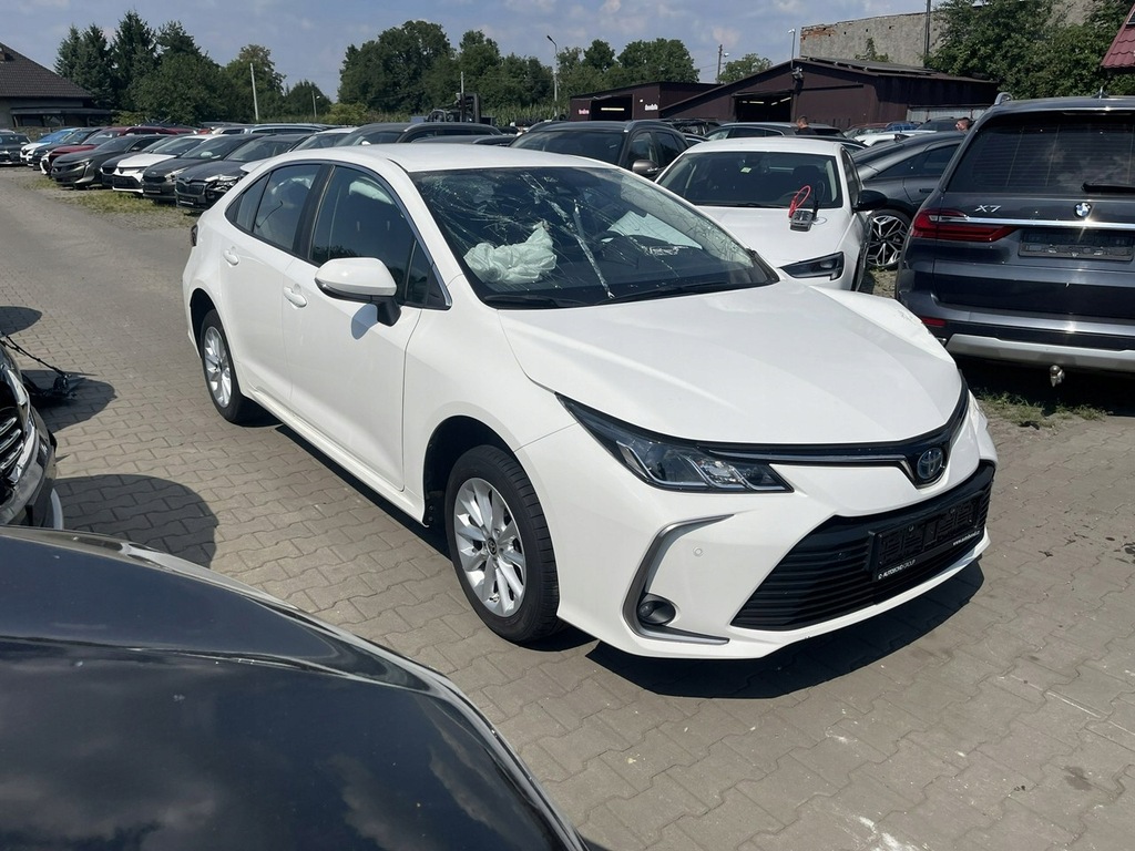 Toyota Corolla Hybrid Automat Climatronic - 16104180886 - oficjalne archiwum Allegro