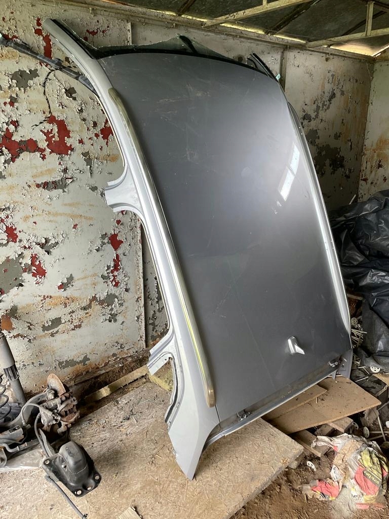 DACH Z RELINGAMI AUDI A3 8V SPORTBACK LZ7G - 14998308373 - oficjalne ...