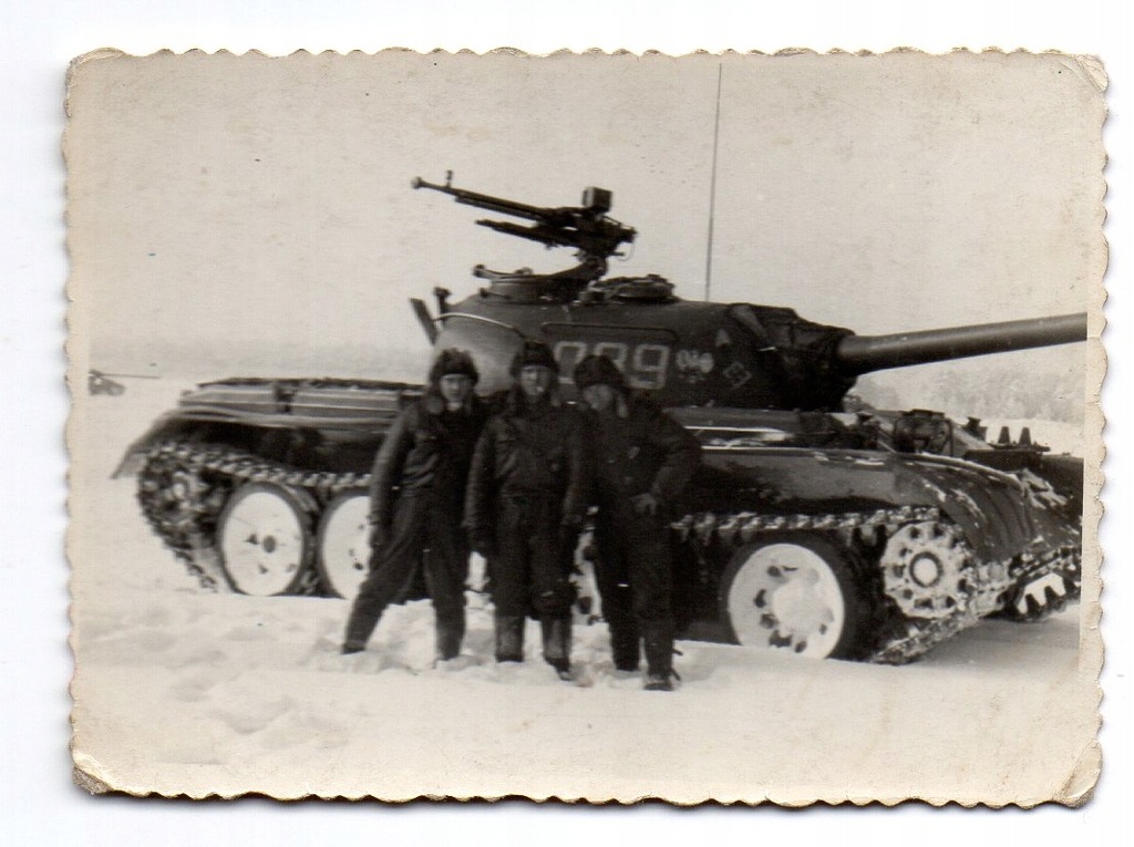 Czołg T55 lata 60 - 14886772197 - oficjalne archiwum Allegro