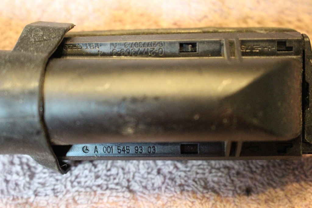 MERCEDES kostka drzwi 0015459303 - 8197745528 - oficjalne archiwum Allegro