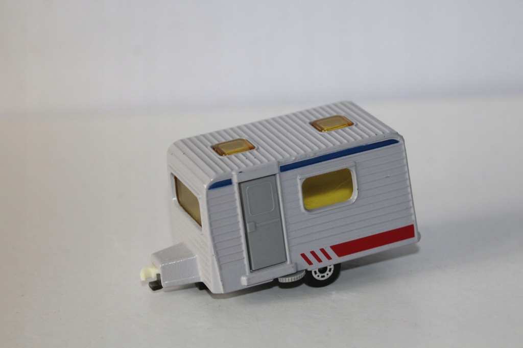 MATCHBOX PRZYCZEPA CARAVAN superfast 1977r - 14016927691 - oficjalne archiwum Allegro