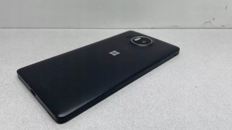 Купить ТЕЛЕФОН МАЙКРОСОФТ LUMIA 950 XL: отзывы, фото и характеристики ...
