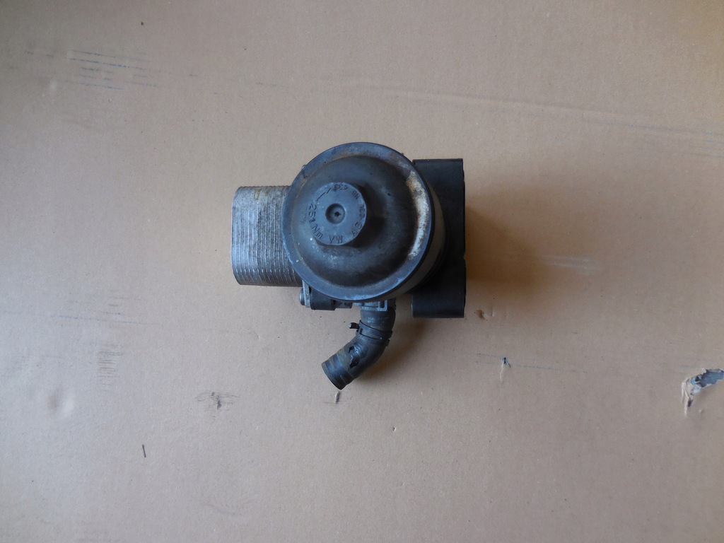 VW AUDI PODSTAWA FILTRA OLEJU 03L115389C - 14422490984 - oficjalne ...