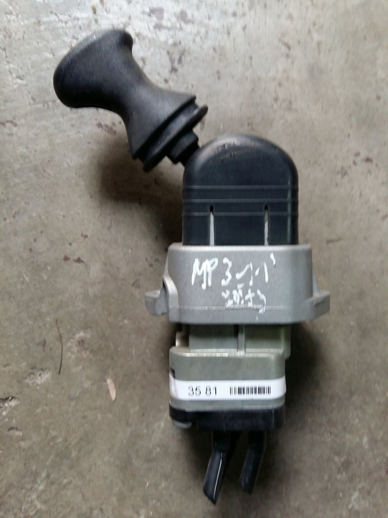 ACTROS MP3 MP2 ZAWÓR MANETKA HAMULCA RĘCZNEGO - 7069733122 - oficjalne ...