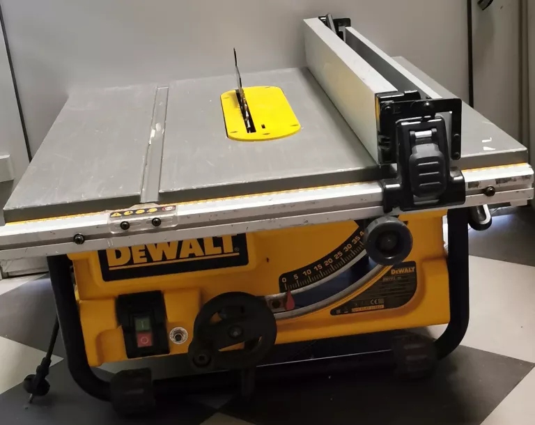 PILARKA STOŁOWA DEWALT DW745-QS - 14427279191 - oficjalne archiwum Allegro