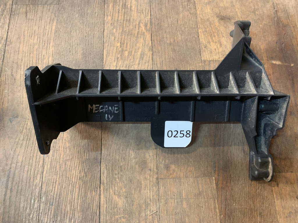 RENAULT MEGANE IV ŚLIZG ZDERZAKA PRAWY TYŁ 850460376R - 14434179603 ...