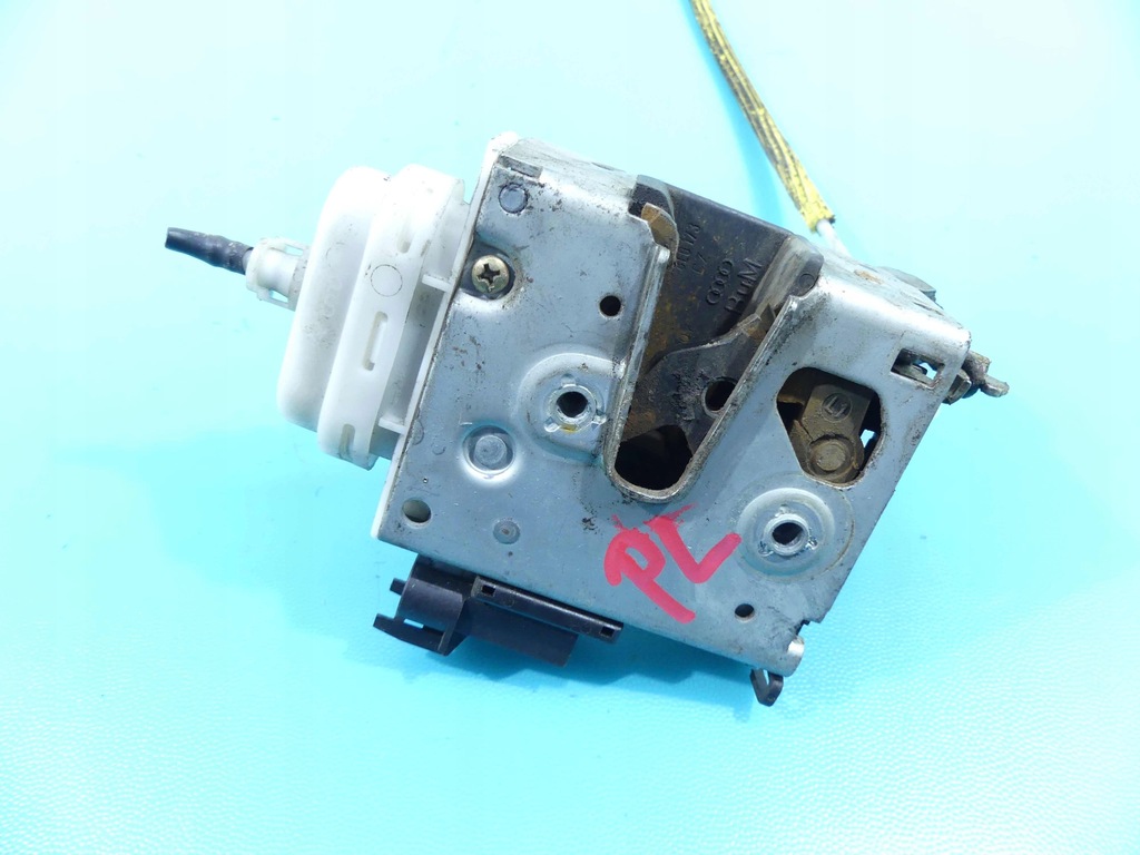 ZAMEK PRZÓD LEWY 8L1837015 AUDI A3 8L EUROPA - 14841115820 - oficjalne archiwum Allegro