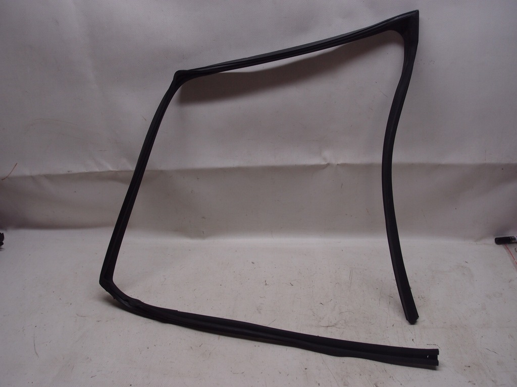 USZCZELKA DRZWI LEWY PRZÓD QASHQAI II 80331-HV00A - 13069004034 ...