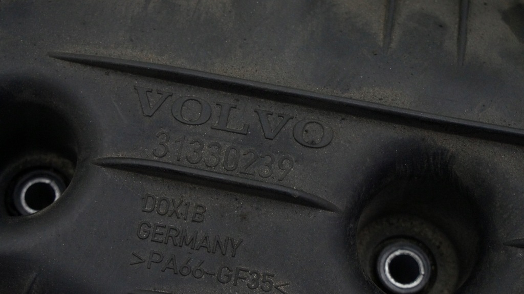 VOLVO V70 III S80 II XC60 POKRYWA ZAWORÓW 31330239 - 12317537024 ...