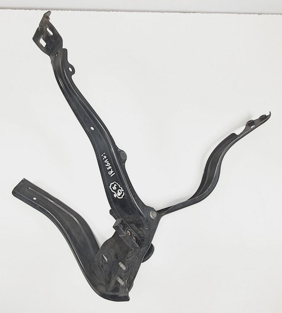 OKULAR WZMOCNIENIE PASA PRAWE MERCEDES W212 - 13119897614 - oficjalne ...