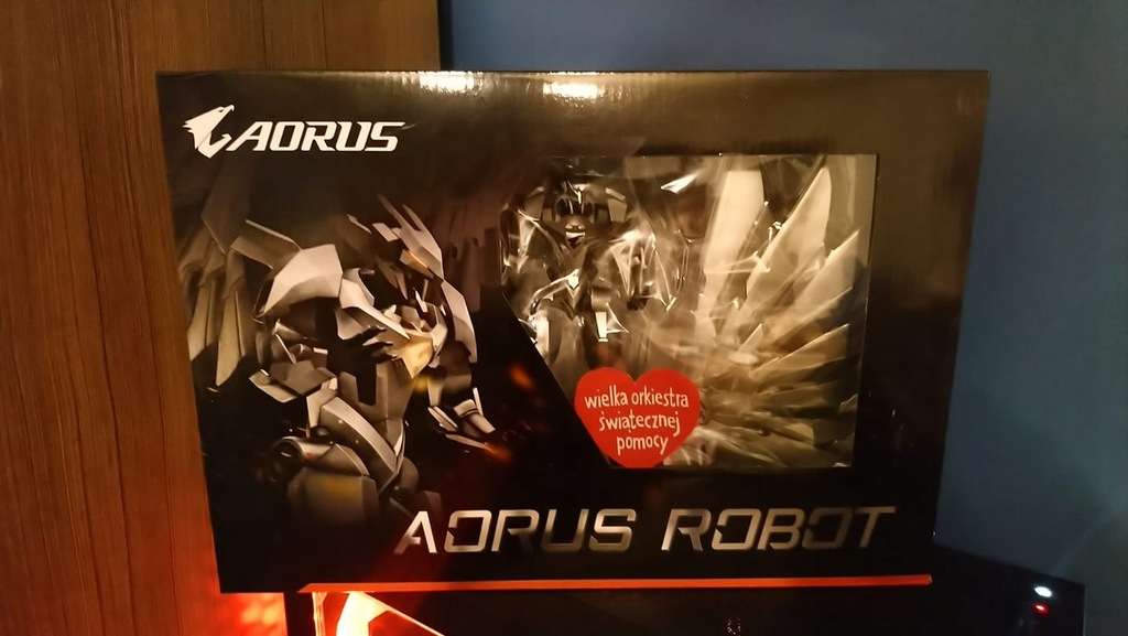 Купить Коллекционная фигурка GIGABYTE AORUS ROBOT LED: отзывы, фото и ...