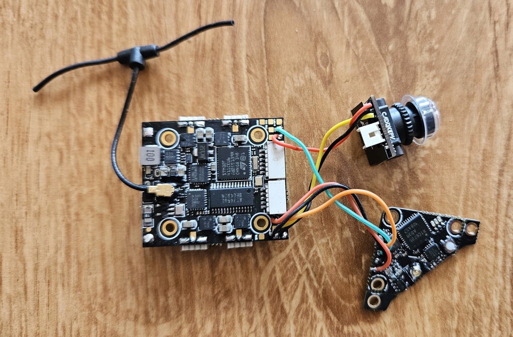 Kontroler X1 FC AIO 2-4S ELRS + VTX + kamera Happymodel do Crux35 ...