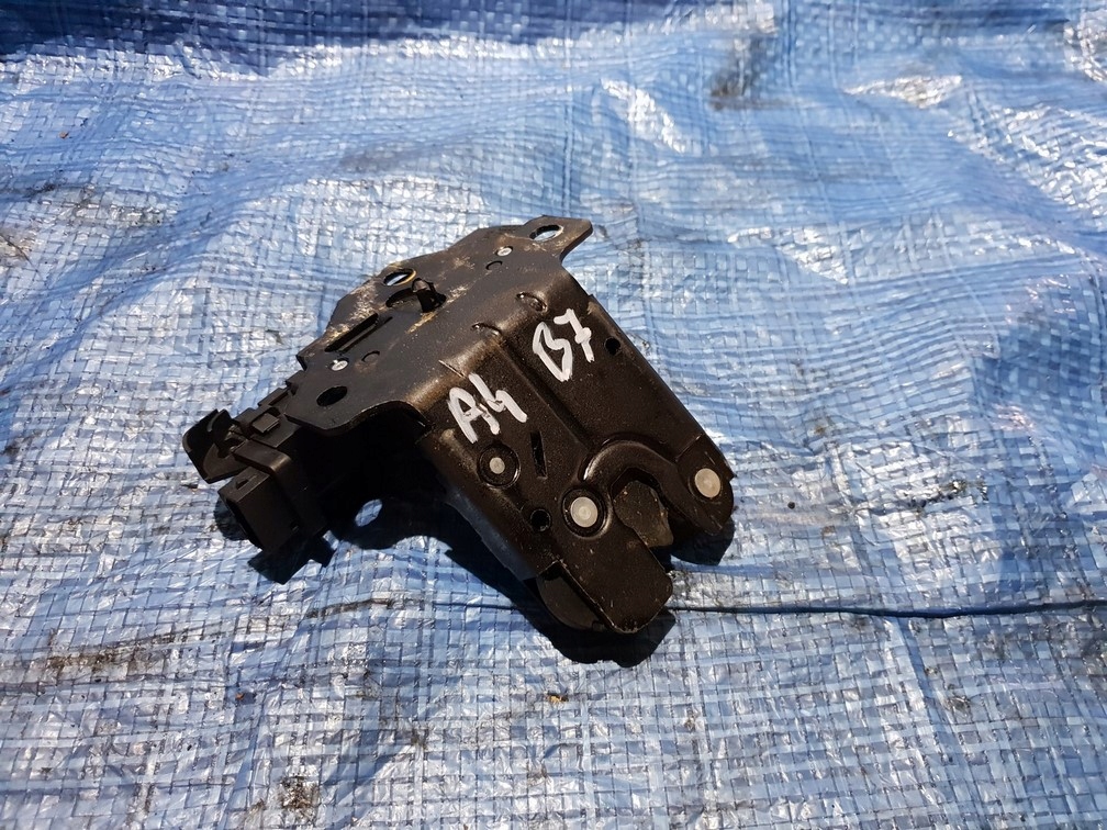 AUDI A3 8P SPORTBACK ZAMEK KLAPY TYLNEJ 8P4827505C - 12500920009 - oficjalne archiwum Allegro