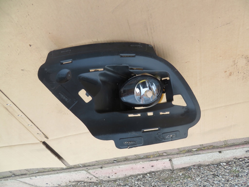 MERCEDES SPRINTER W907 UCHWYT HALOGENU LH - 13633048877 - oficjalne ...