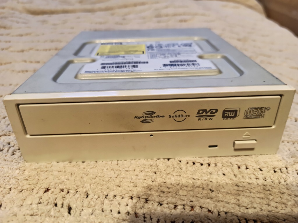 Купить BenQ DW1655 записывает DVD+R x4 DVD-ROM книжного типа: отзывы ...