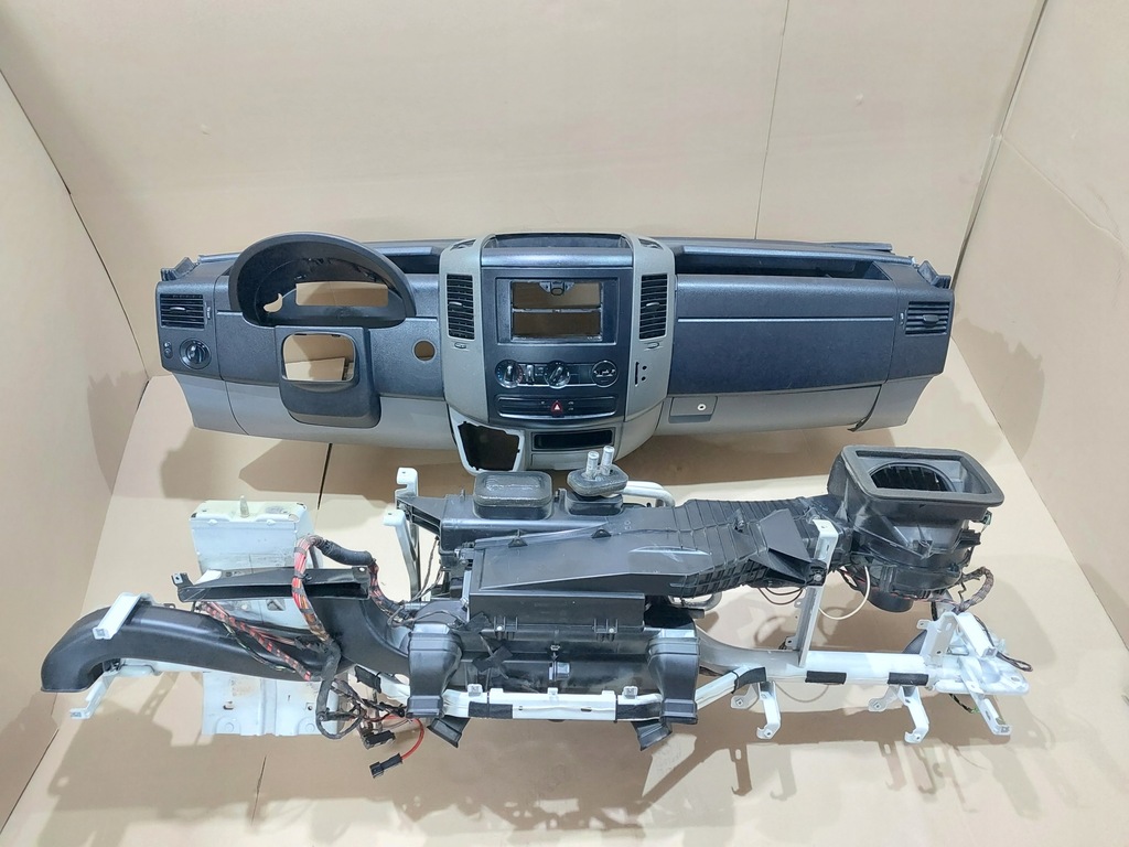 CRAFTER SPRINTER KONSOLA DESKA STELAŻ NAGRZEWNICA - 10998205820 ...