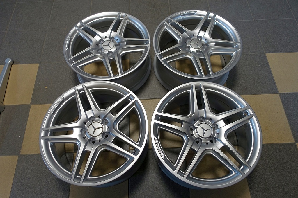 Mercedes w204 felgi 18 4szt c-klasa AMG w207 C63 - 12067528438 ...