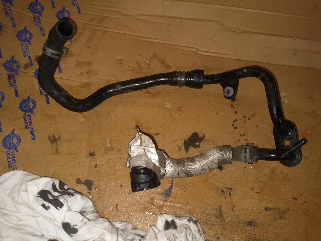 Skoda Rapid 1.6 tdi rurka przewód nagrzewnicy EGR - 12879686582 ...