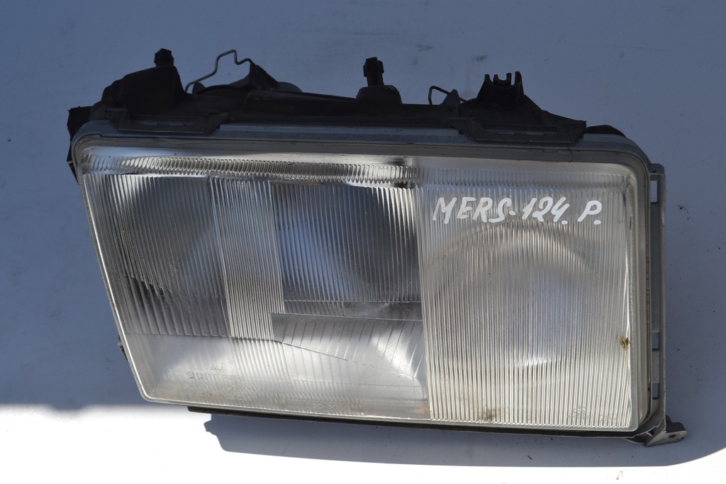 LAMPA PRZEDNIA PRAWA MERCEDES-BENZ W124 - 8180683891 - oficjalne ...