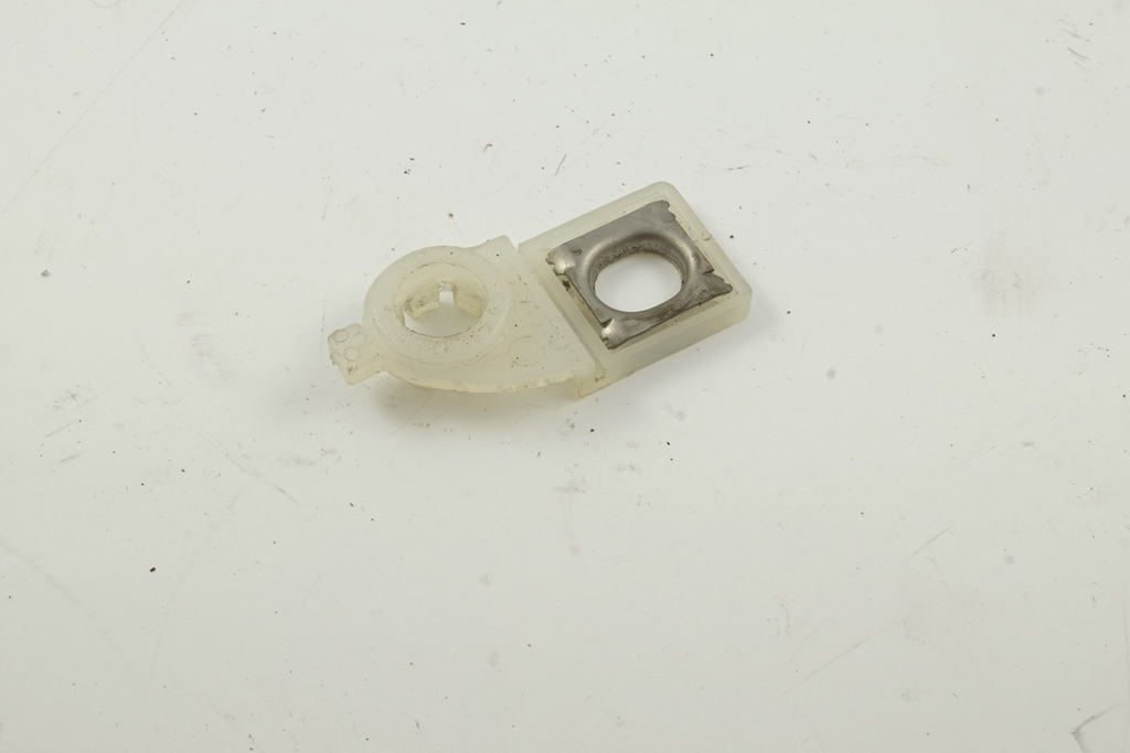 Uchwyt mocowanie lampy lewe Audi A3 8L 8L0941453 - 13724779217 ...