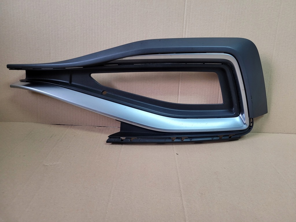 KRATKA HALOGENU LEWA VW PASSAT B8 ALLTRACK LIFT 3G0853665P - 14784492310 - oficjalne archiwum ...