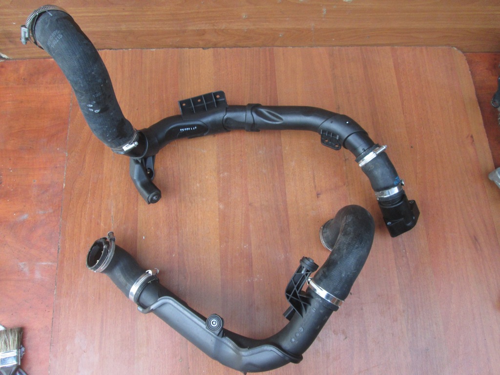 RURA INTERCOOLERA VW 5N0145840K 1K0145770AE x2 - 6650927585 - oficjalne ...