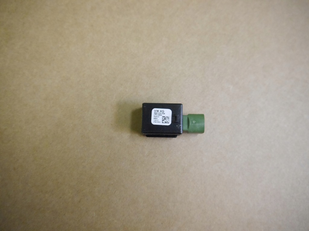 AUDI VW GNIAZDO USB 5Q0035726 - 10008335050 - oficjalne archiwum Allegro