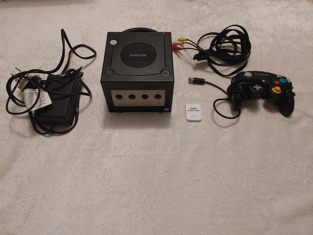 KONSOLA NINTENDO GAMECUBE PAD OKABLOWANIE CZARNA - 15060153701 ...