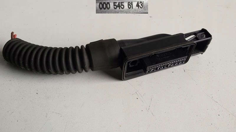 KOSTKA PRZEWODÓW DRZWI MERCEDES 0005456143 - 8396847420 - oficjalne ...