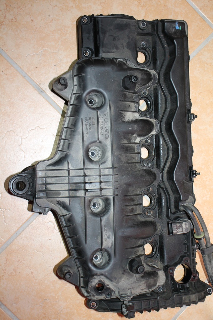 VOLVO V70 S80 XC70 XC60 POKRYWA ZAWORÓW 31286262 - 11793747732 ...