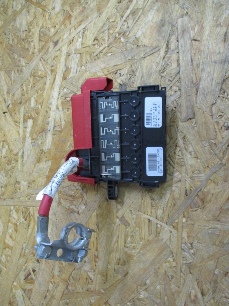 RENAULT MEGANE IV BEZPIECZNIK MODUŁ AKUMULATORA SKRZYNKA - 14811855927 - oficjalne archiwum Allegro