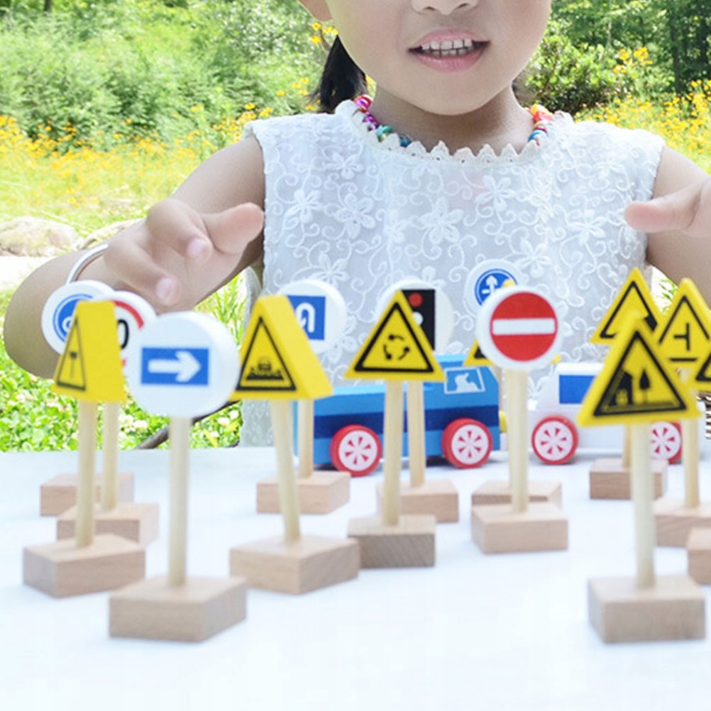 35 sztuk drewniane znaki uliczne znaki drogowe - 12627402568 - oficjalne archiwum Allegro