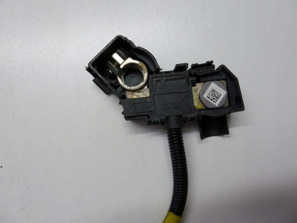 VOLVO FH NOWA KLEMA AKUMULATORA 22767571 - 8947110670 - oficjalne ...