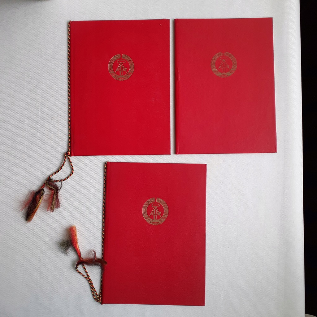 Stare Okładki Do Dyplom Legitymacje Dokumentów Od Medali Orderów DDR ...