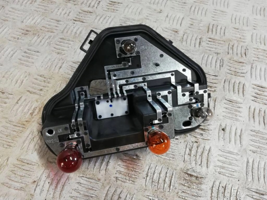CITROEN C3 III WKŁAD LAMPY TYŁ TYLNY PRAWY - 14384241295 - oficjalne ...