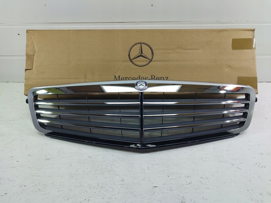 MERCEDES C-KLASA W204 ATRAPA CHŁODNICY A2048801283 - 12935477580 ...