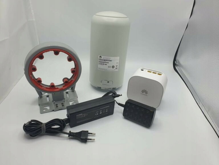 ROUTER ZEWNĘTRZNY HUAWEI B2368-F20 KOMPLET - 9954838480 - oficjalne ...