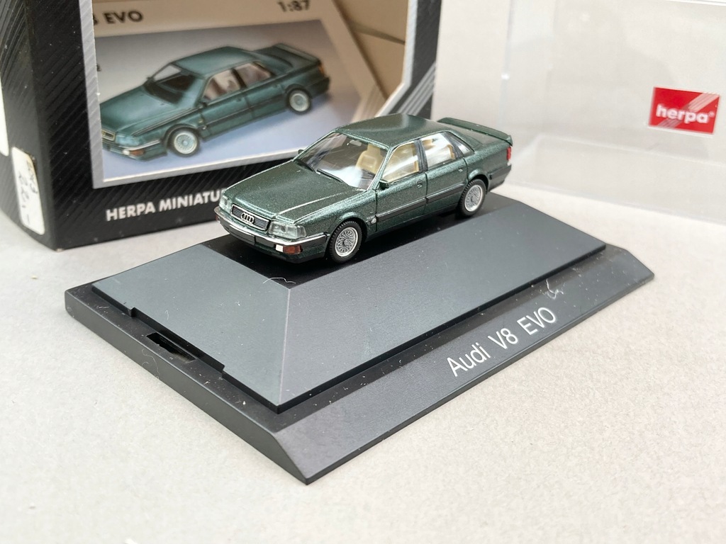 Audi V8 D11 EVO - Herpa PC 1:87 - 13345936611 - oficjalne archiwum Allegro