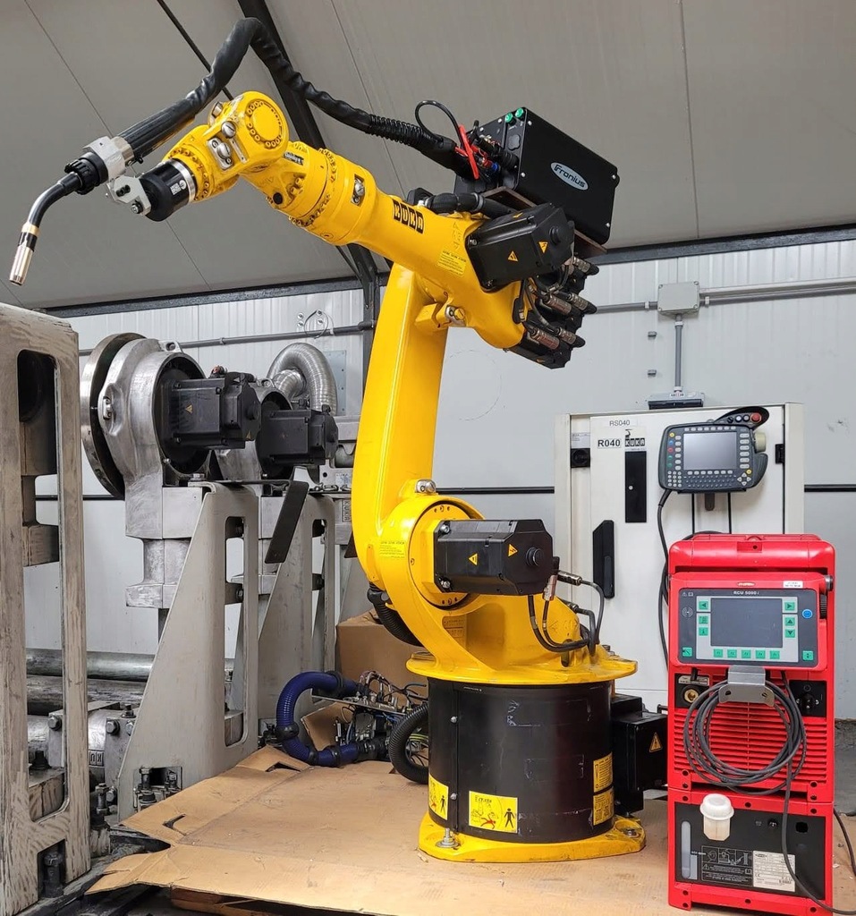 ROBOT Spawalniczy KUKA R16 KRC2 - FRONIUS TPS 4000 - 14360852030 ...