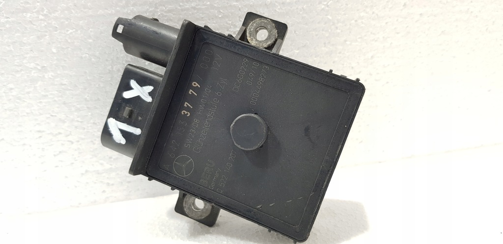 Mercedes W212 E300 E350 3.0 CDi Przekaźnik świec - 11695415193 ...