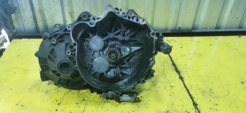 VOLVO 850 S70 V70 2.5TDI SKRZYNIA BIEGÓW 1023704 - 10585946114 - oficjalne archiwum Allegro