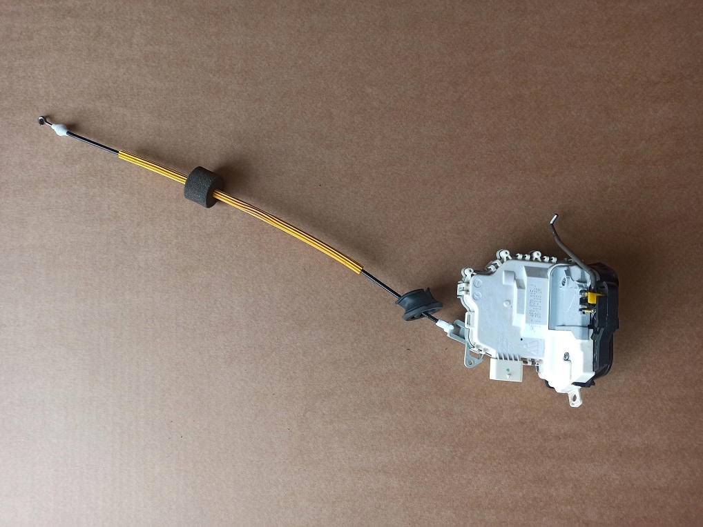 Audi a6 c6 zamek drzwi tył lewy 4F0839015J 2011r - 12983533847 - oficjalne archiwum Allegro