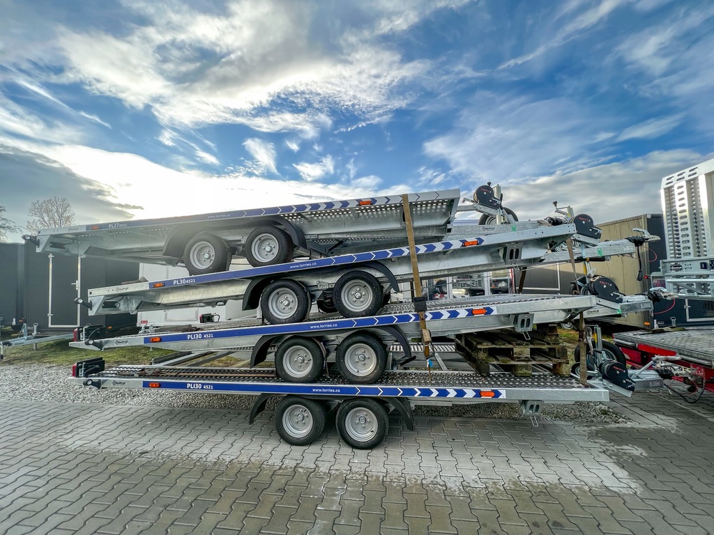 Przyczepa laweta samochodowa uchylna 4,5 m 3000 kg - 12570650960 ...