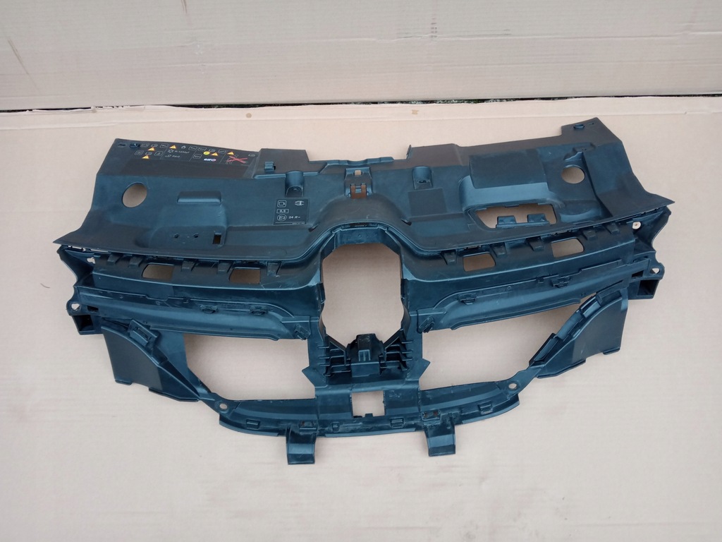 RENAULT MEGANE IV WZMOCNIENIE GRILLA - 13292338670 - oficjalne archiwum ...