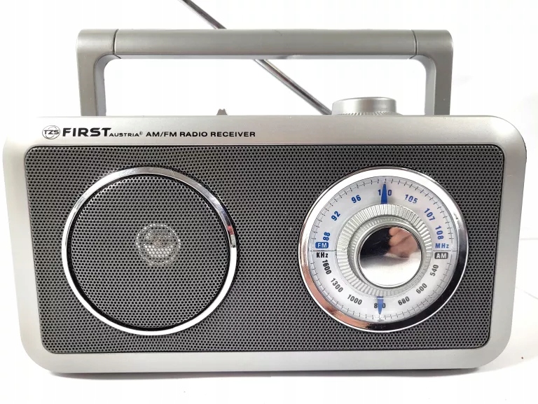 RADIO FIRST AUSTRIA` - 13012361058 - oficjalne archiwum Allegro